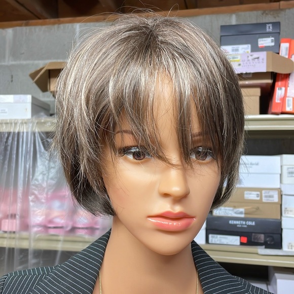 imOgen | Hair | Nwt 8 Medium Brown Wig Golden Brown Volume Top Subtle ...